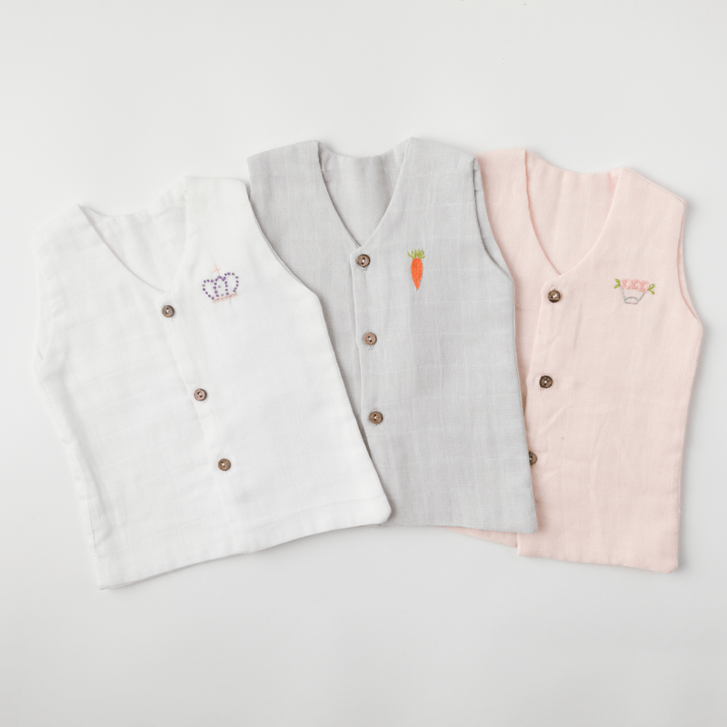Newborn Muslin Vests – Zoey